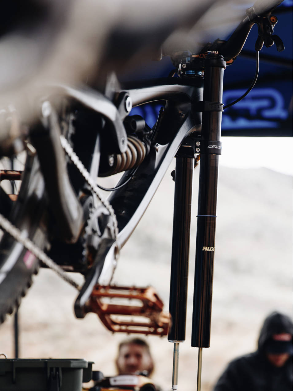 Foto / Video Story - SR SUNTOUR Cycling